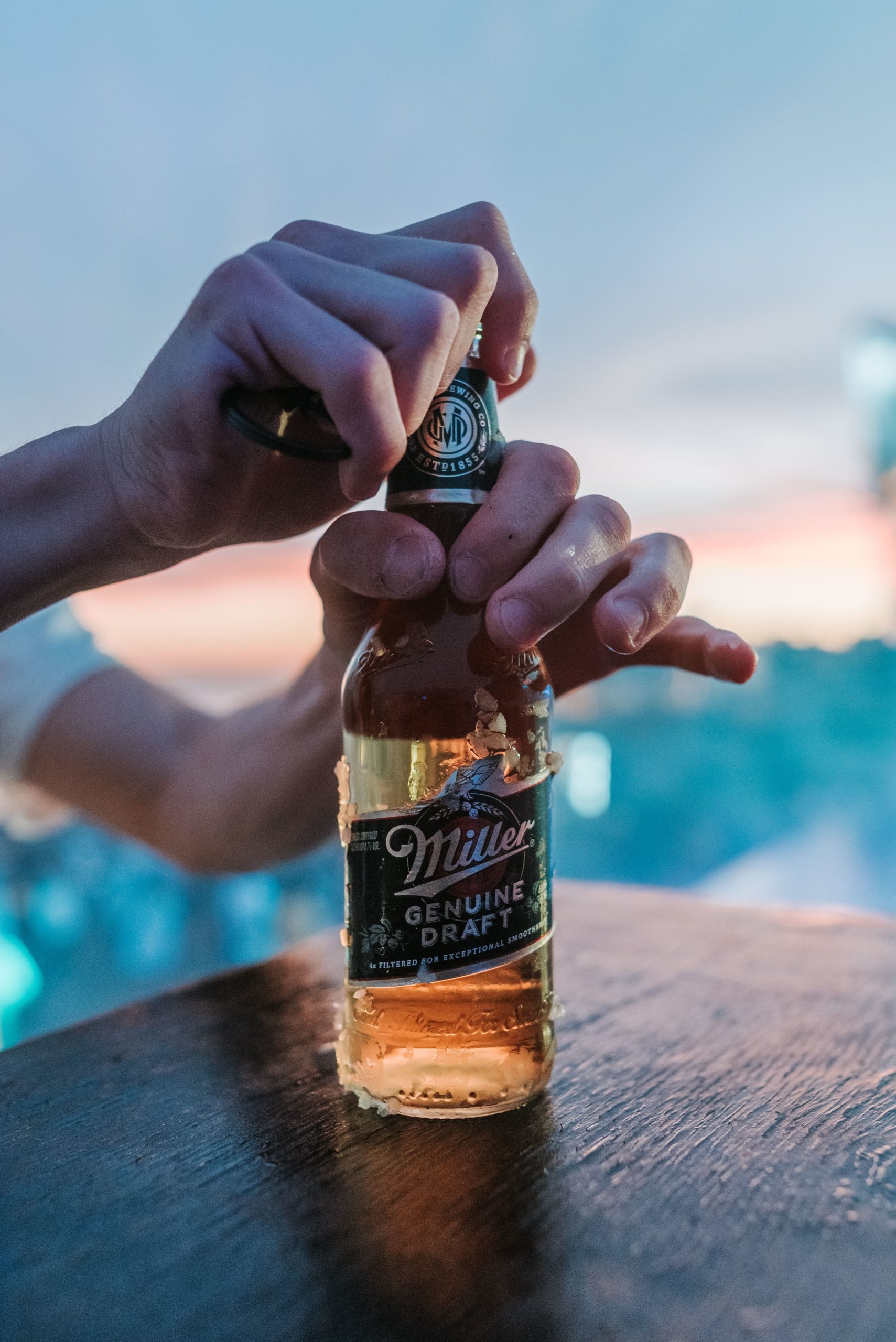 Miller marcó el comienzo de una temporada de verano a puro brillo dorado