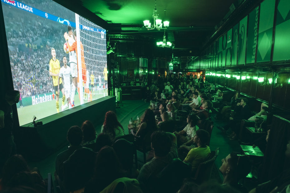 Bloke Core: La tendencia elegida por Heineken para celebrar la final de ...